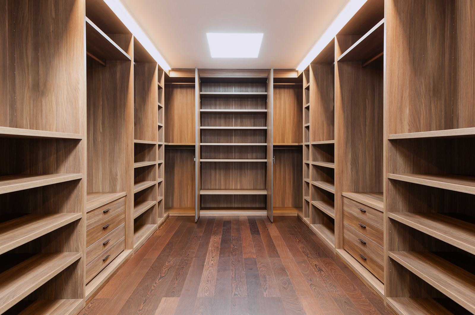 11 Beautiful Walk In Closet Ideas - Clearview Kitchens
